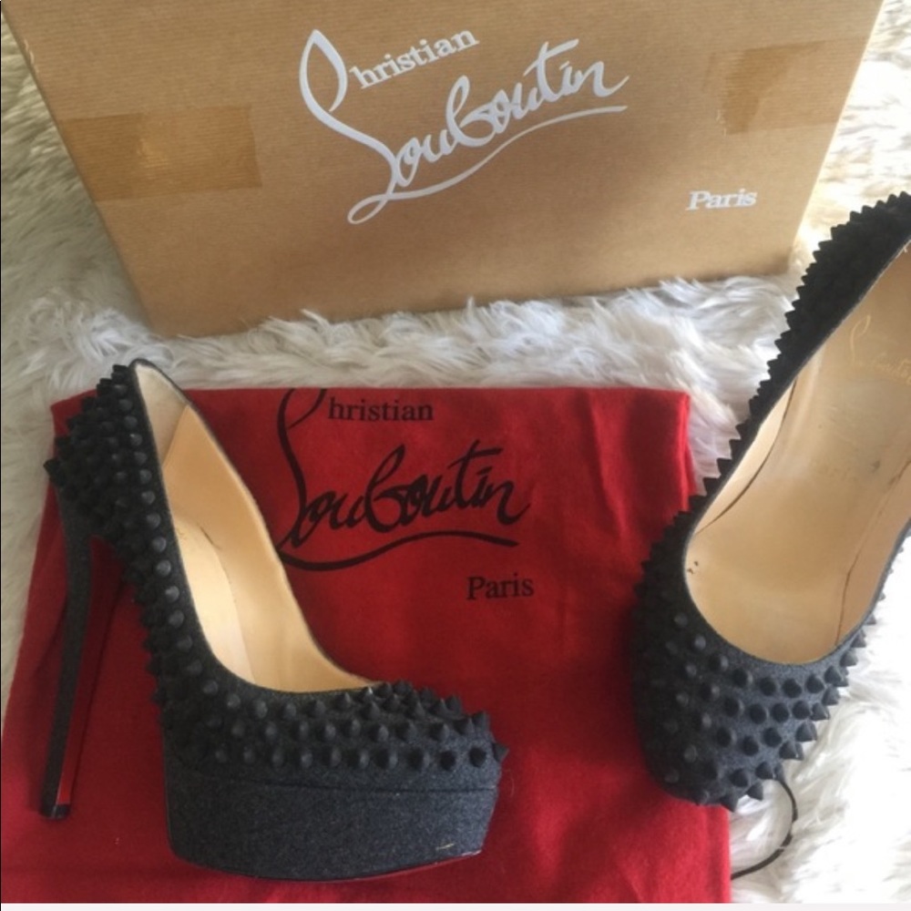 I’m Selling These Gorgeous Spike Pumps ! - Gem